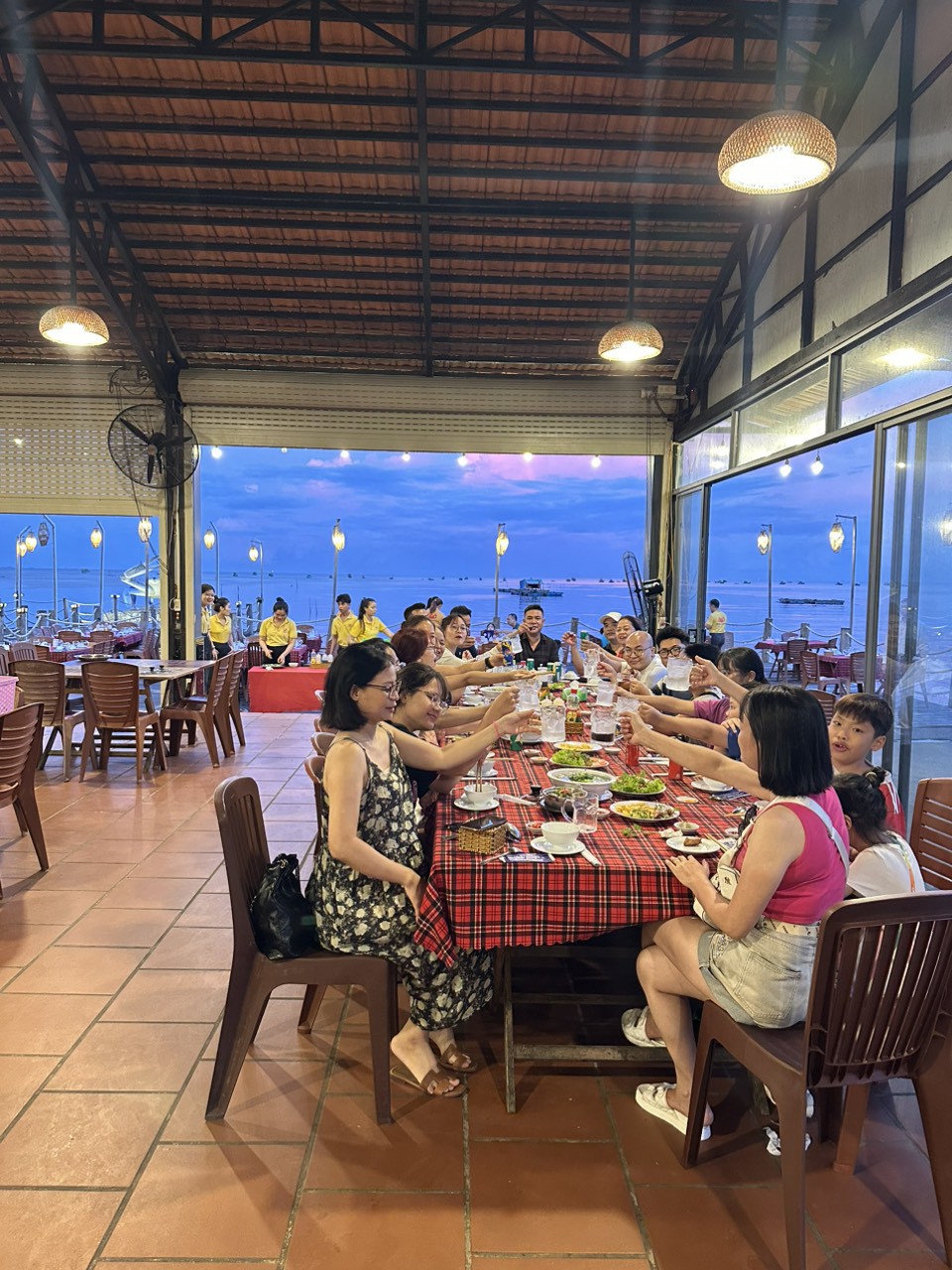 Nhà hàng Hạnh Nhung - Làng chài Hàm Ninh - Phú Quốc Map